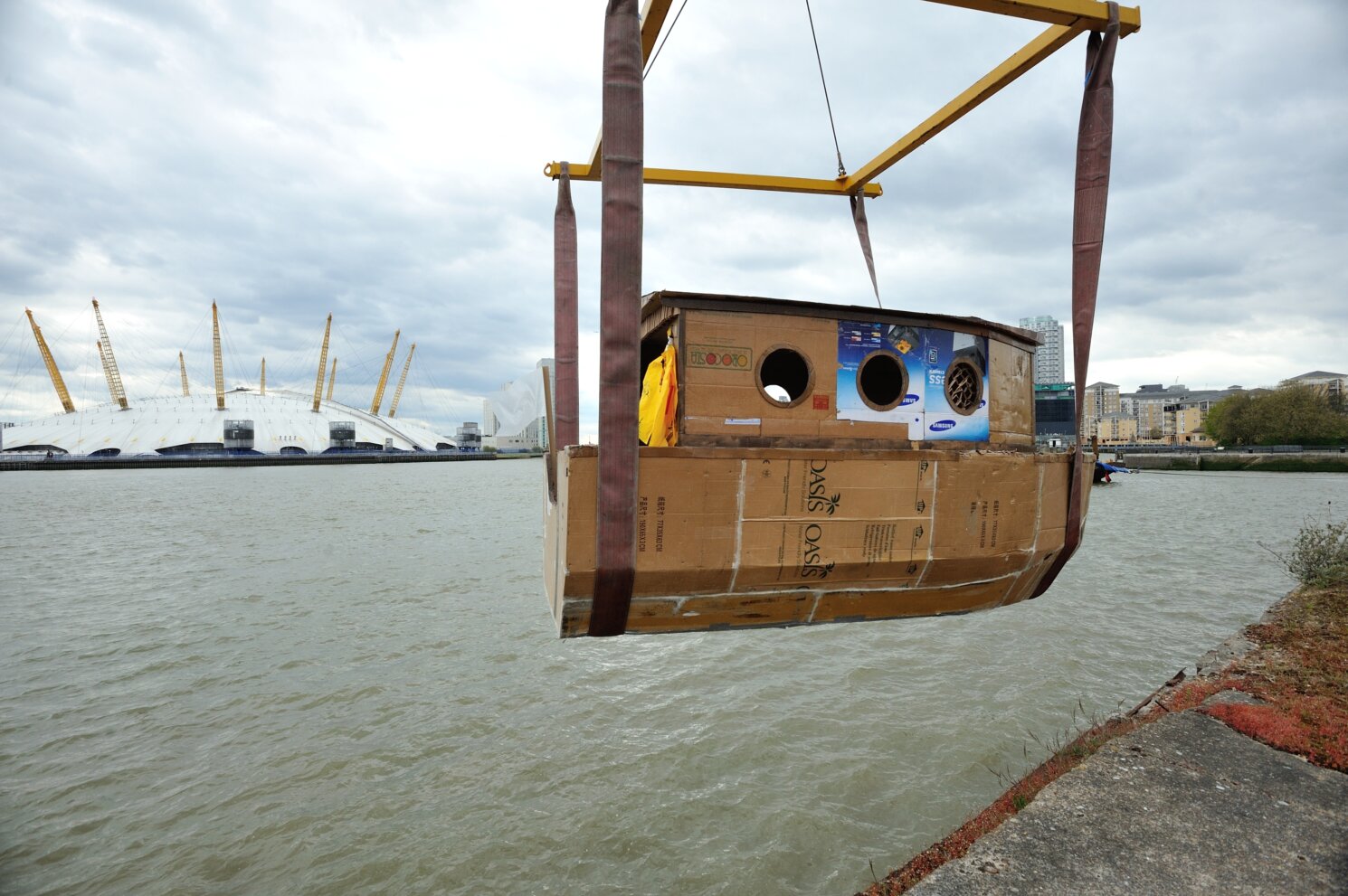 A houseboat made entirely of recycled cardboard is setting sail from ...